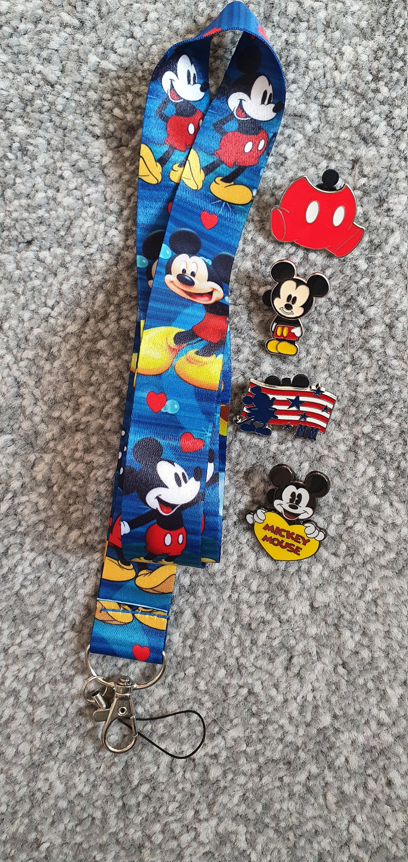 Disney Lanyard and Pin Set - Etsy UK