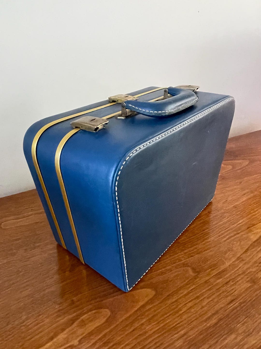 Vintage 40s 50s Blue Leather Train Case | Gold Metal Trim | Travel ...