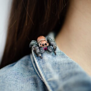 Cute Spider Pin, Pink Fangs, Jumping Spider Brooch, Realistic Figurine ...