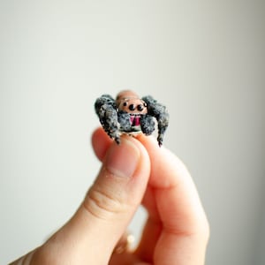 Cute Spider Pin, Pink Fangs, Jumping Spider Brooch, Realistic Figurine ...