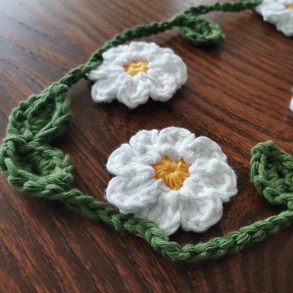 Daisy Garland - Etsy