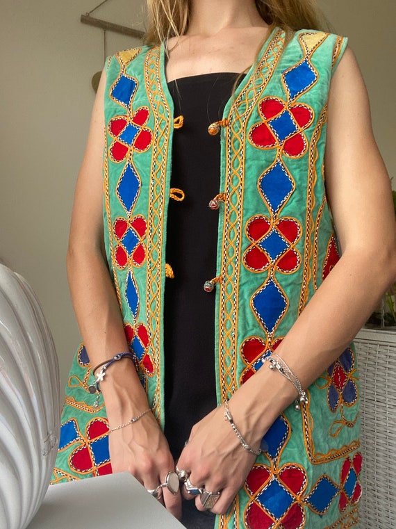Vintage Pakistan Afghan embroidered vest // rare gree… - Gem