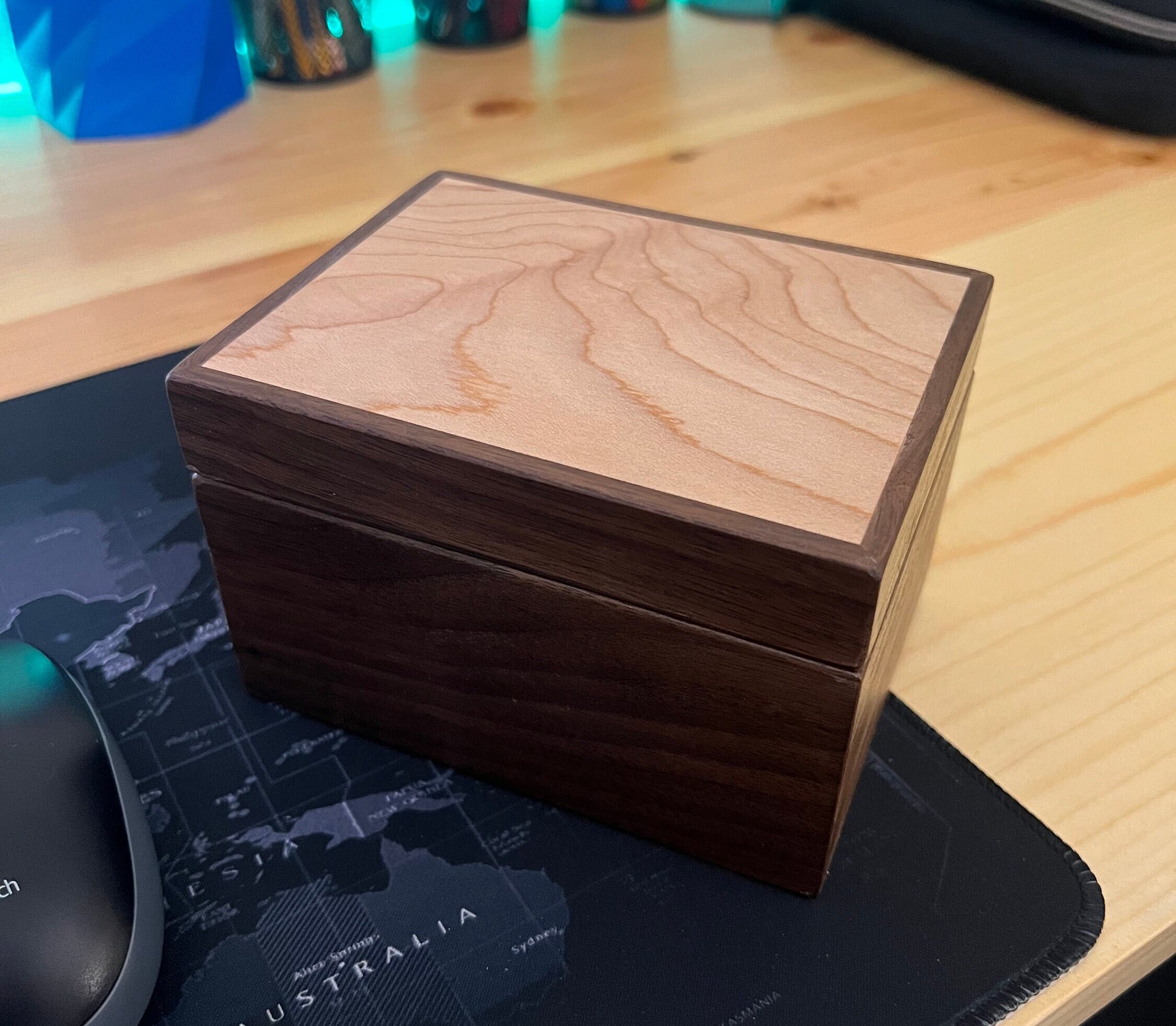Walnut and Maple Keepsake/jewelry Box - Etsy