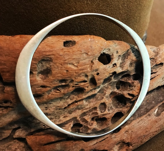 Signed KING MCM Modernist Sterling Bangle - Gem