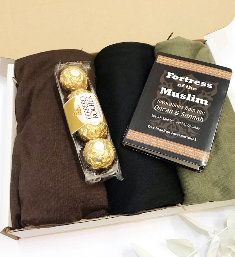 Luxury Hijab Hamper Box Islamic Gift Revert Modest Mother Daughter Wife ...
