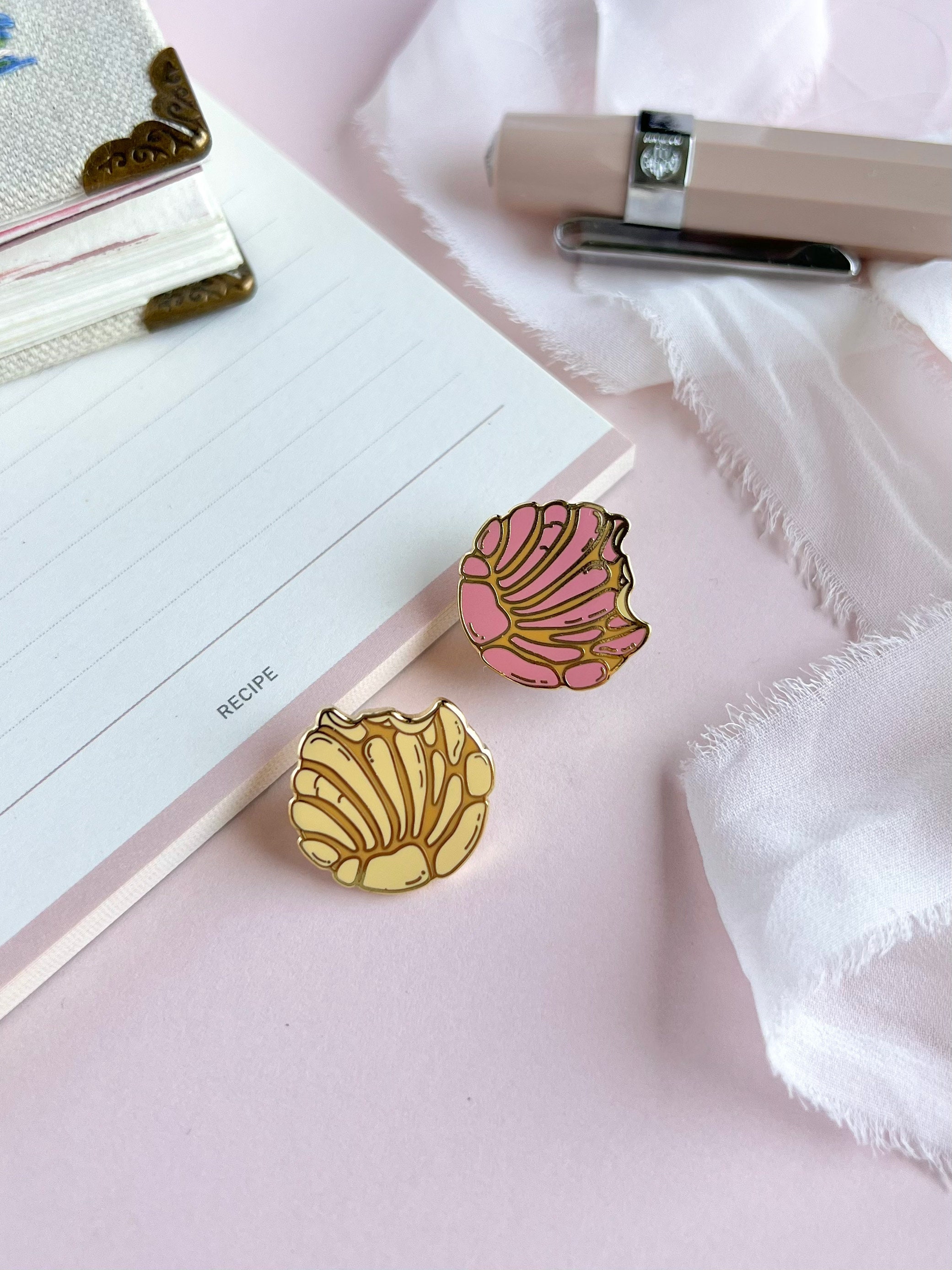 Concha, Pan Dulce Enamel Pin - Abuelita Chocolate Pin, Mexican Food Art ...