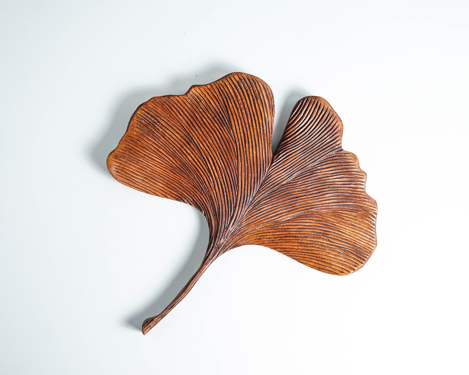 Wooden Ginkgo Leaf Wall Figurine, Wood Carving, Ginkgophyta Leaf Wall ...