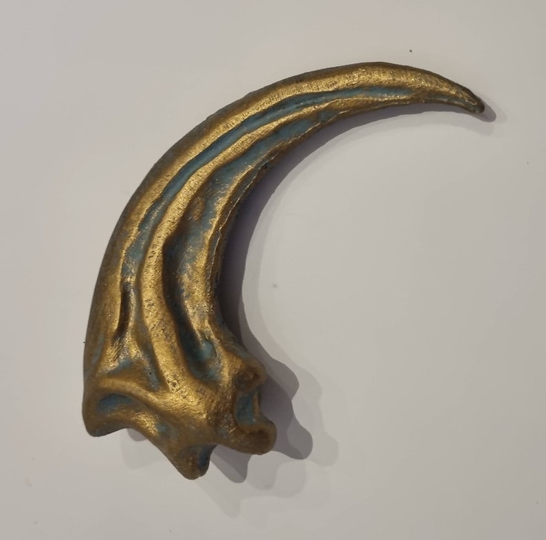 Small Velociraptor Claw (patina, Shiny) - Etsy