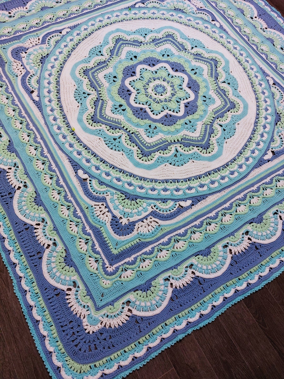 Blooming Hope Crochet Blanket Pattern: Vintage Vibe Photo Tutorial (PDF ...