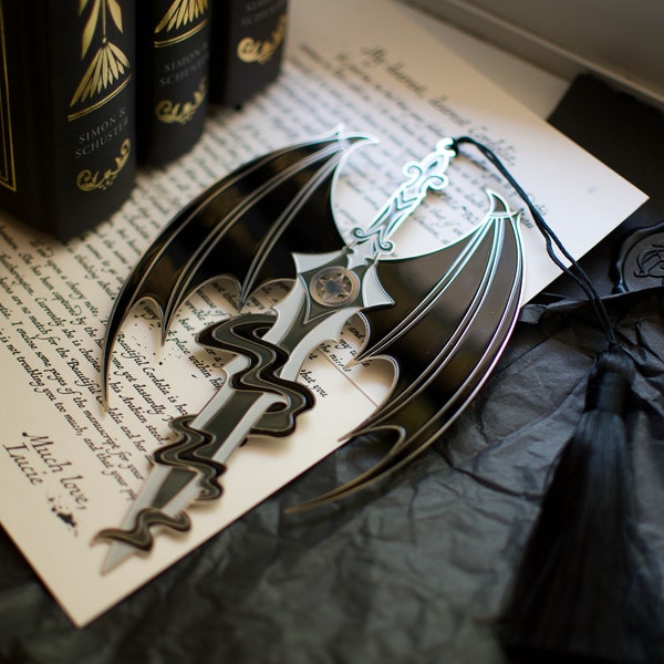 Sarah J Maas - Etsy UK