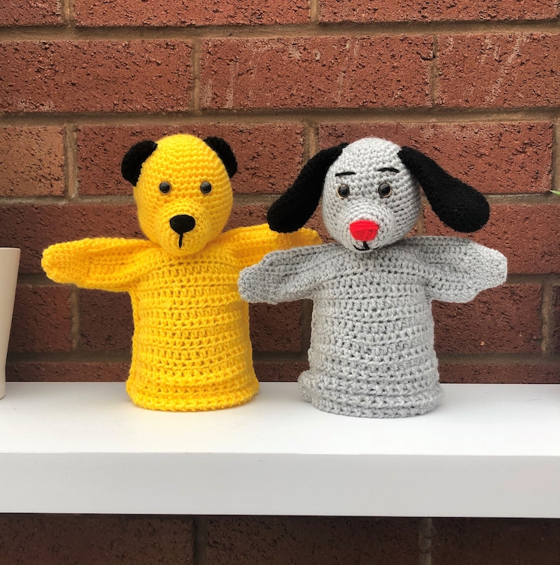 PDF CROCHET PATTERN: Sooty and Sweep Hand Puppets Crochet - Etsy