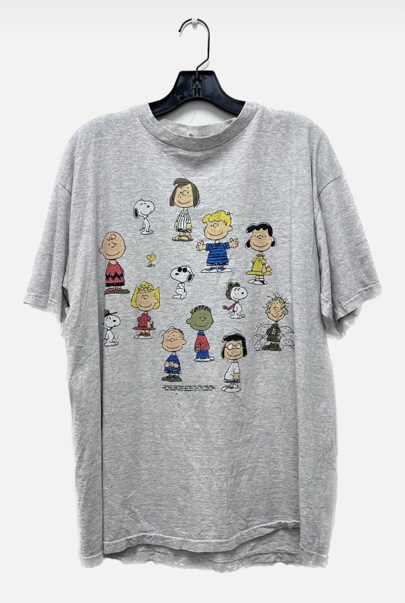 Gray peanuts characters graphic - Gem