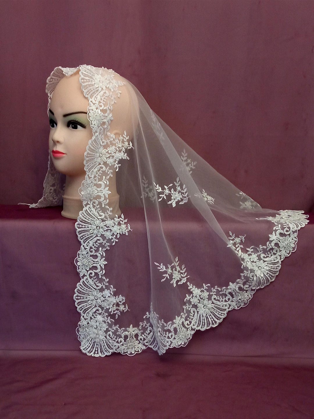 White Lace Mantilla Chapel Veil Embroidered Orthodox Mantilla Catholic ...