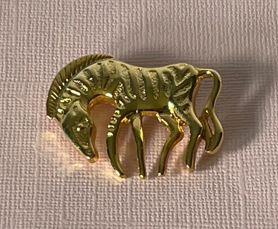 Vintage zebra brooch, gold zebra brooch, zoo animals,… - Gem