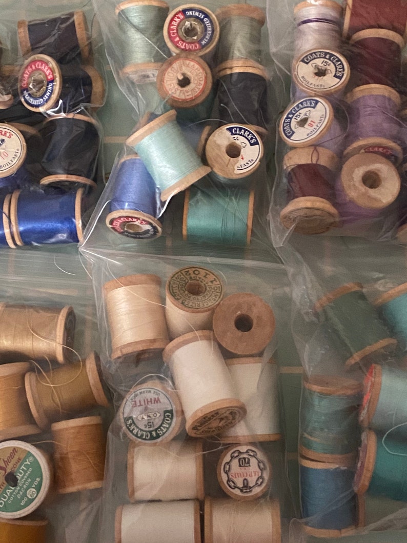 Small Vintage Wooden Spool Thread & Wooden Bobbins Various - Etsy