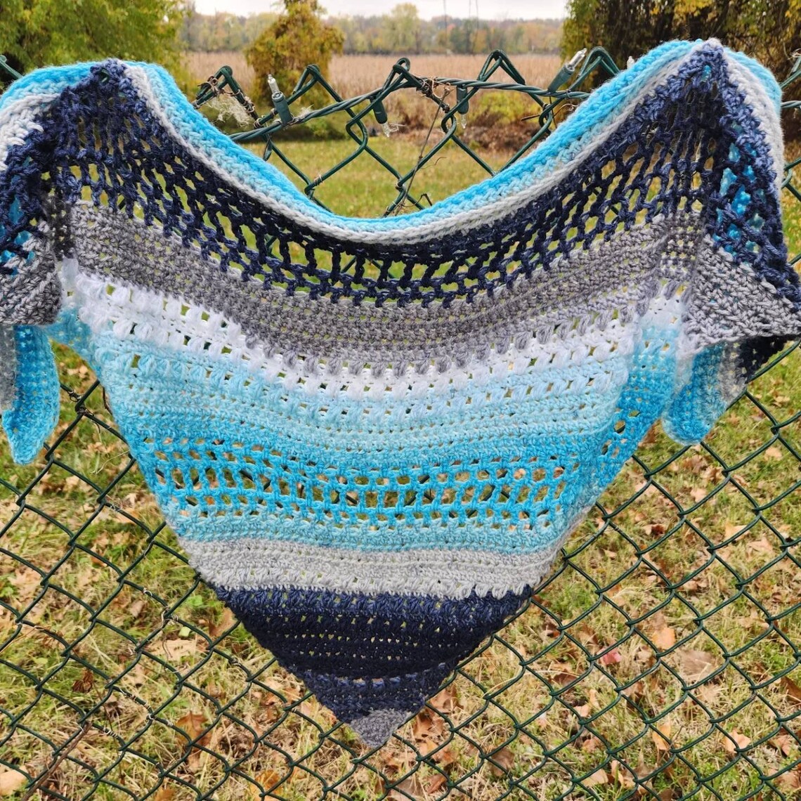 Rose Garden Triangle Scarf (crochet Pattern Only) - Etsy