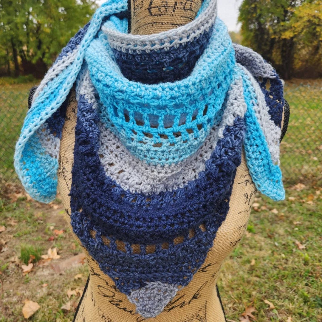 Rose Garden Triangle Scarf (crochet Pattern Only) - Etsy