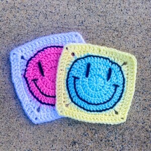 Smiley Face Crochet Granny Square Pattern–fun Crochet Motif for ...