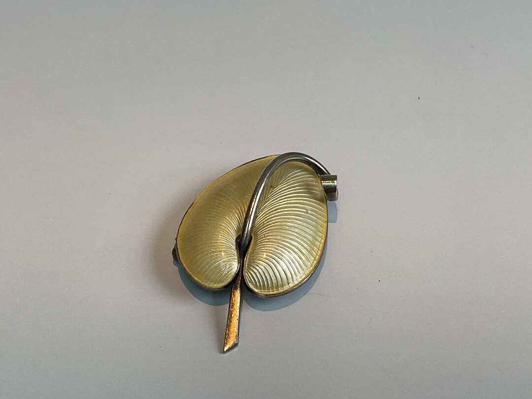 Volmer Bahner Denmark Yellow Enamel on Silver Leaf Brooch - Etsy