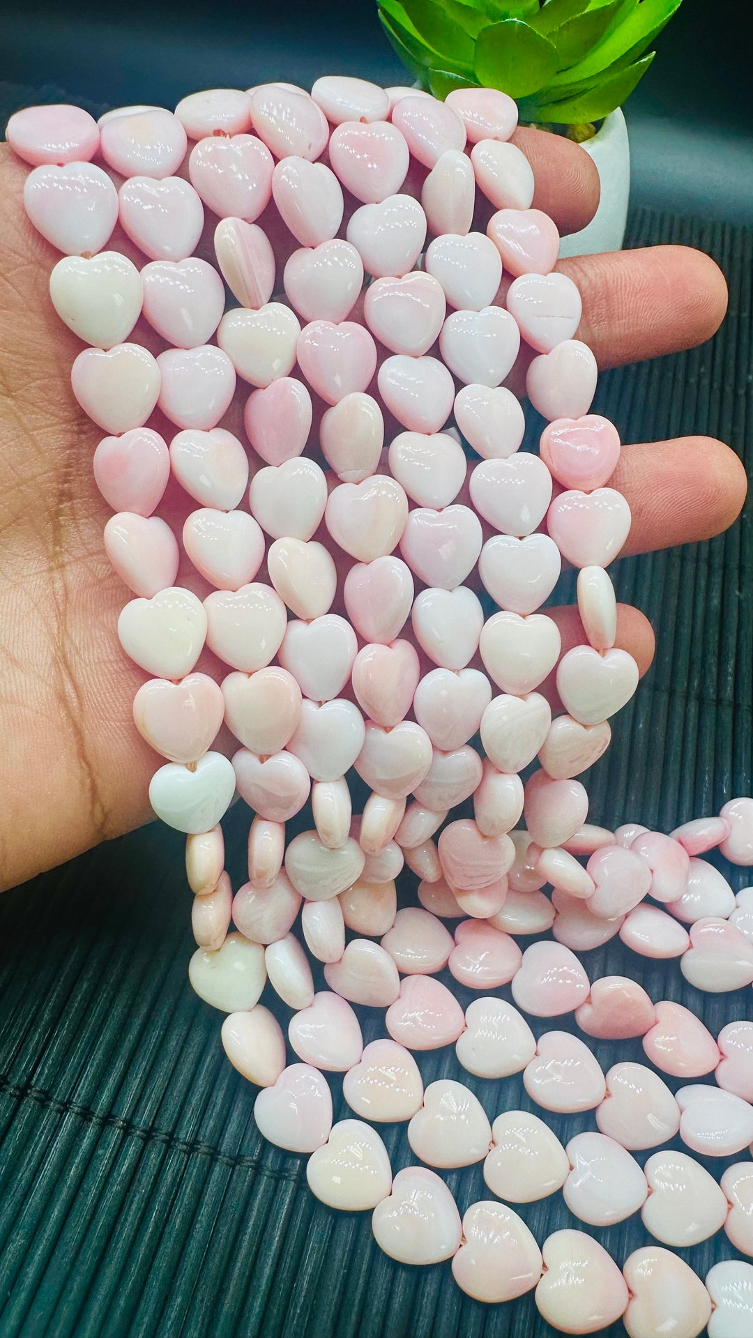 Queen Conch Shell Heart Beads • 8 Mm Size • Length 40 Cm • AAA Quality ...