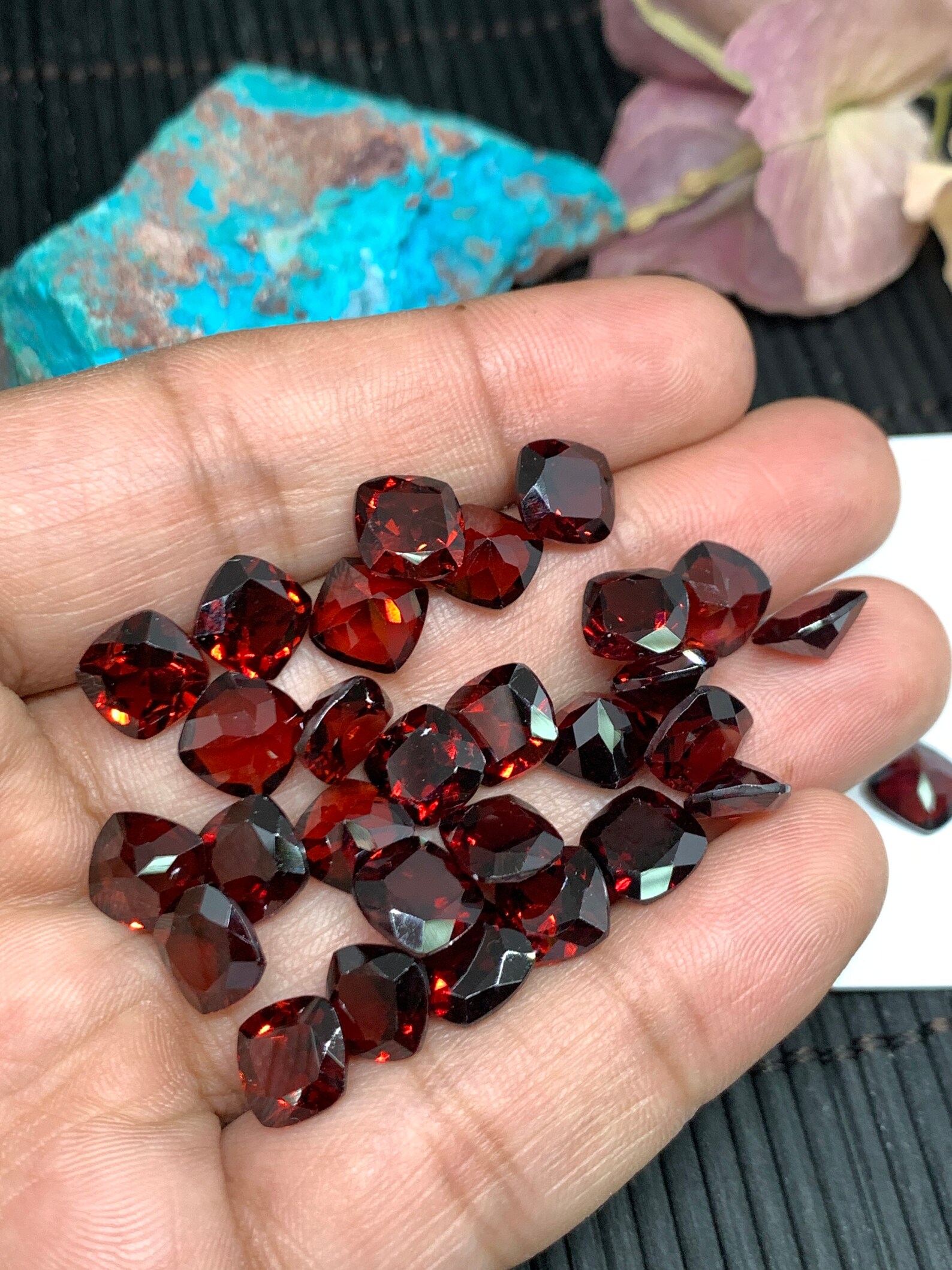 Garnet Cushion Faceted 8x8 Mm- Code #G15 - Garnet Square Cut - Garnet ...
