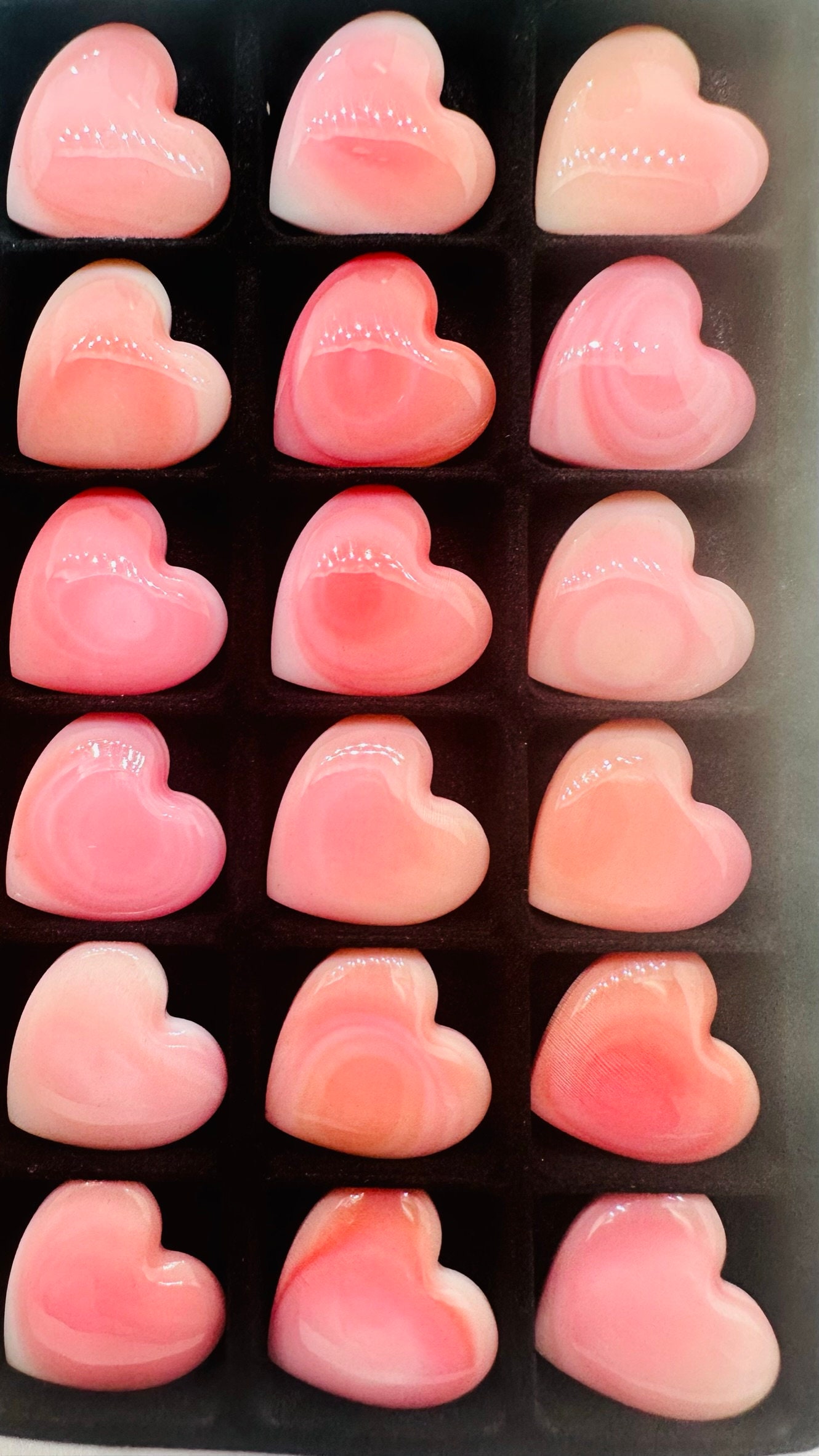 Queen Conch Shell Heart Cabs • 18 Mm Size • Pack of 1 Piece • AAA ...
