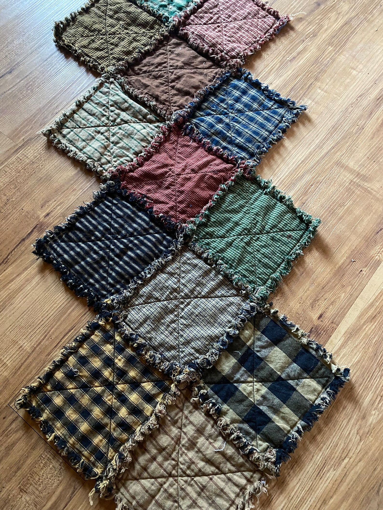 Point Edge Rag Table Runner - Etsy