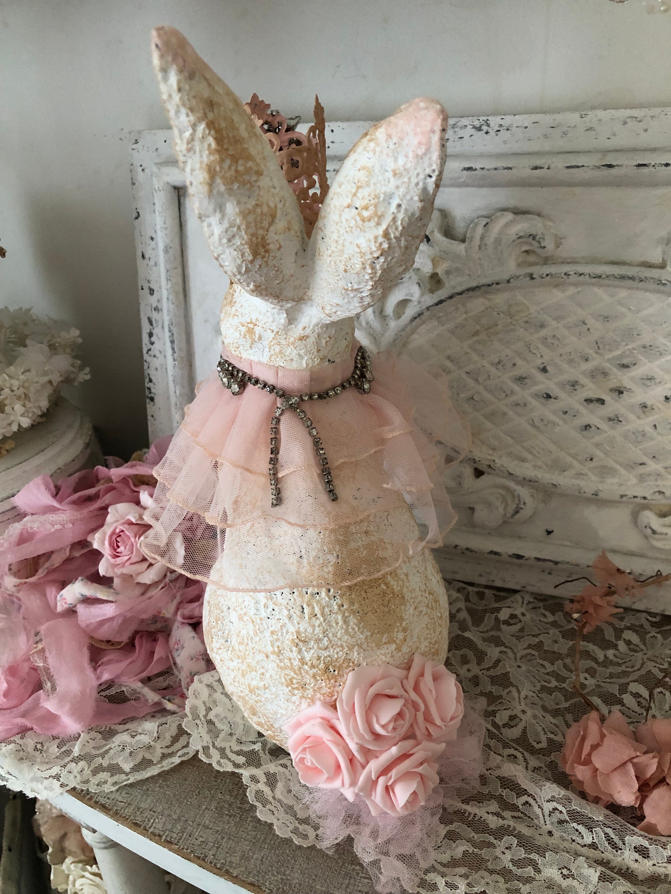 Rabbit Statue With Crown/vintage Rhinestone/lace Collar/pink Roses ...