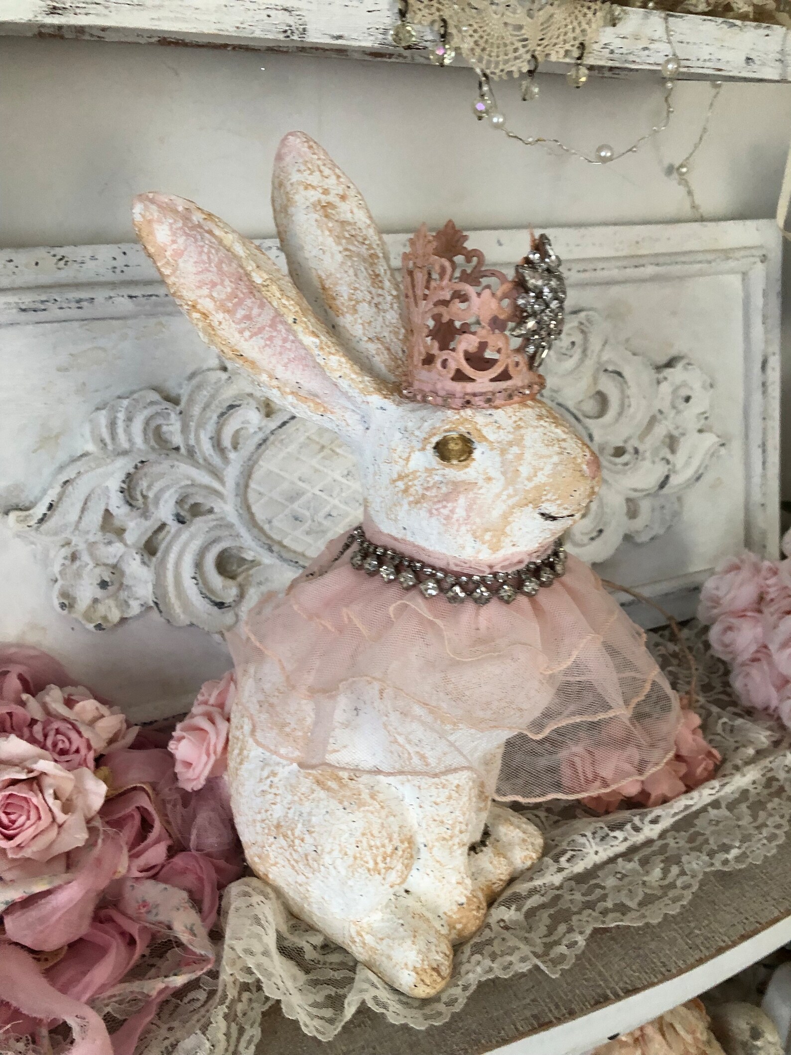 Rabbit Statue With Crown/vintage Rhinestone/lace Collar/pink Roses ...