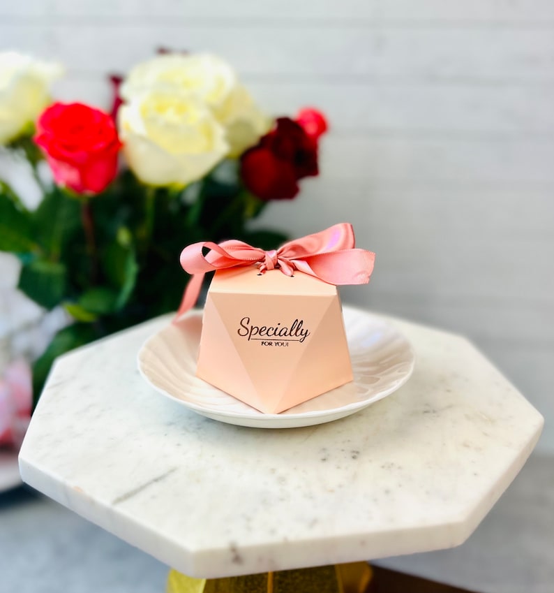 50 Pcs Triangle Pink Wedding Favor Boxes With Ribbon Luxury - Etsy