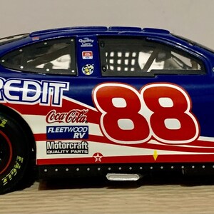 2000 NASCAR Dale Jarrett Ford Taurus 1:24 Scale Race Car by Action - Etsy