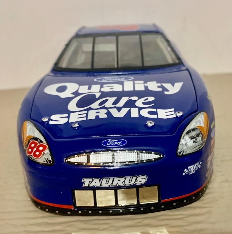 2000 NASCAR Dale Jarrett Ford Taurus 1:24 Scale Race Car by Action - Etsy