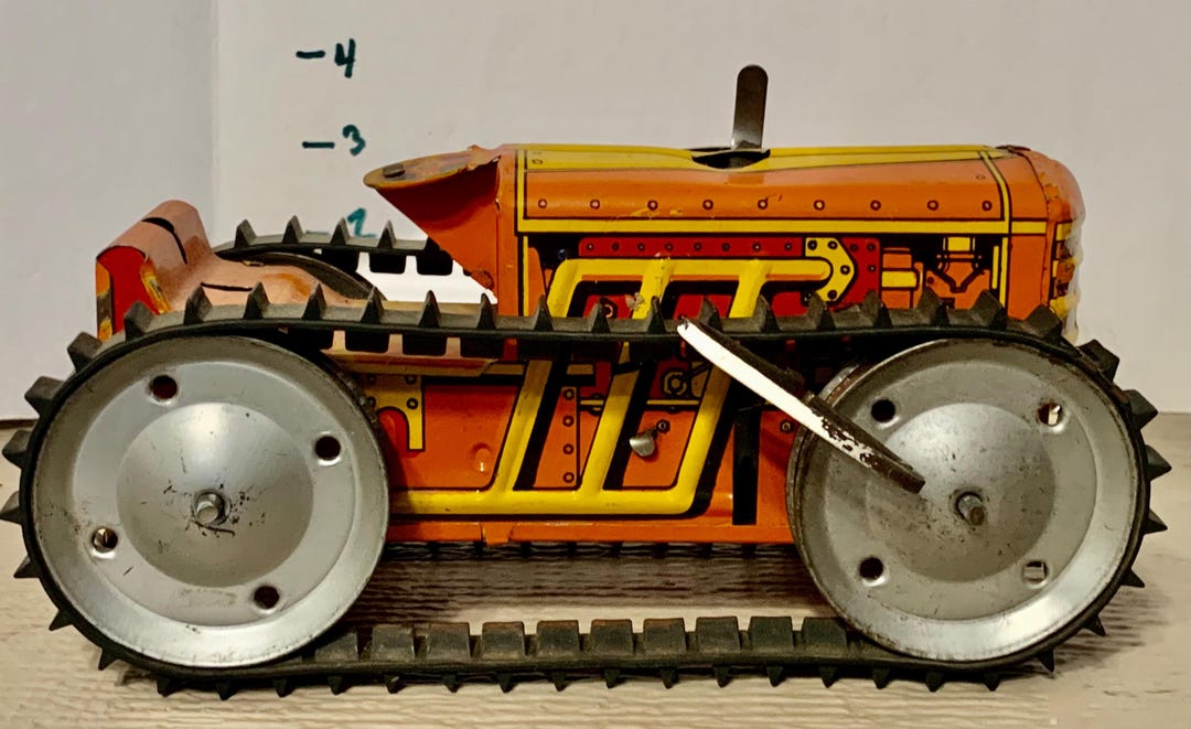 Vintage Marx Working Wind-up Tractor With Treads From the 1940s ...