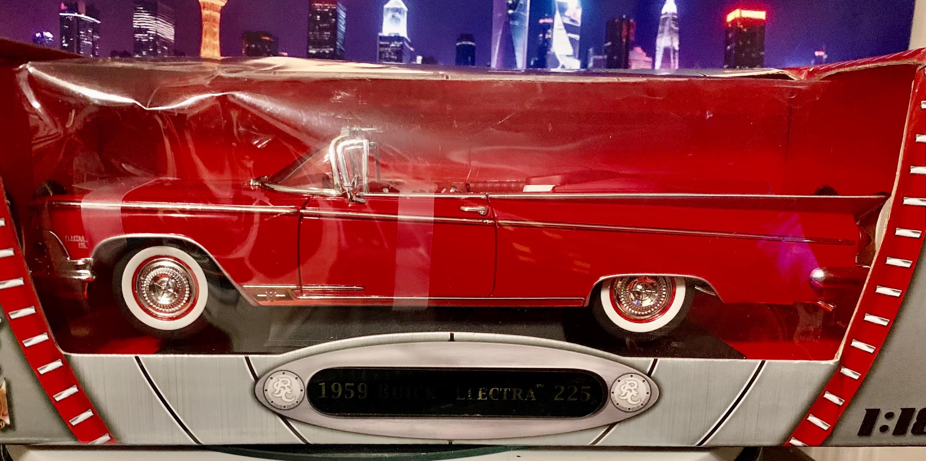 1:18 Scale Model of a 1959 Buick Electra 225 Convertible. Beautiful ...