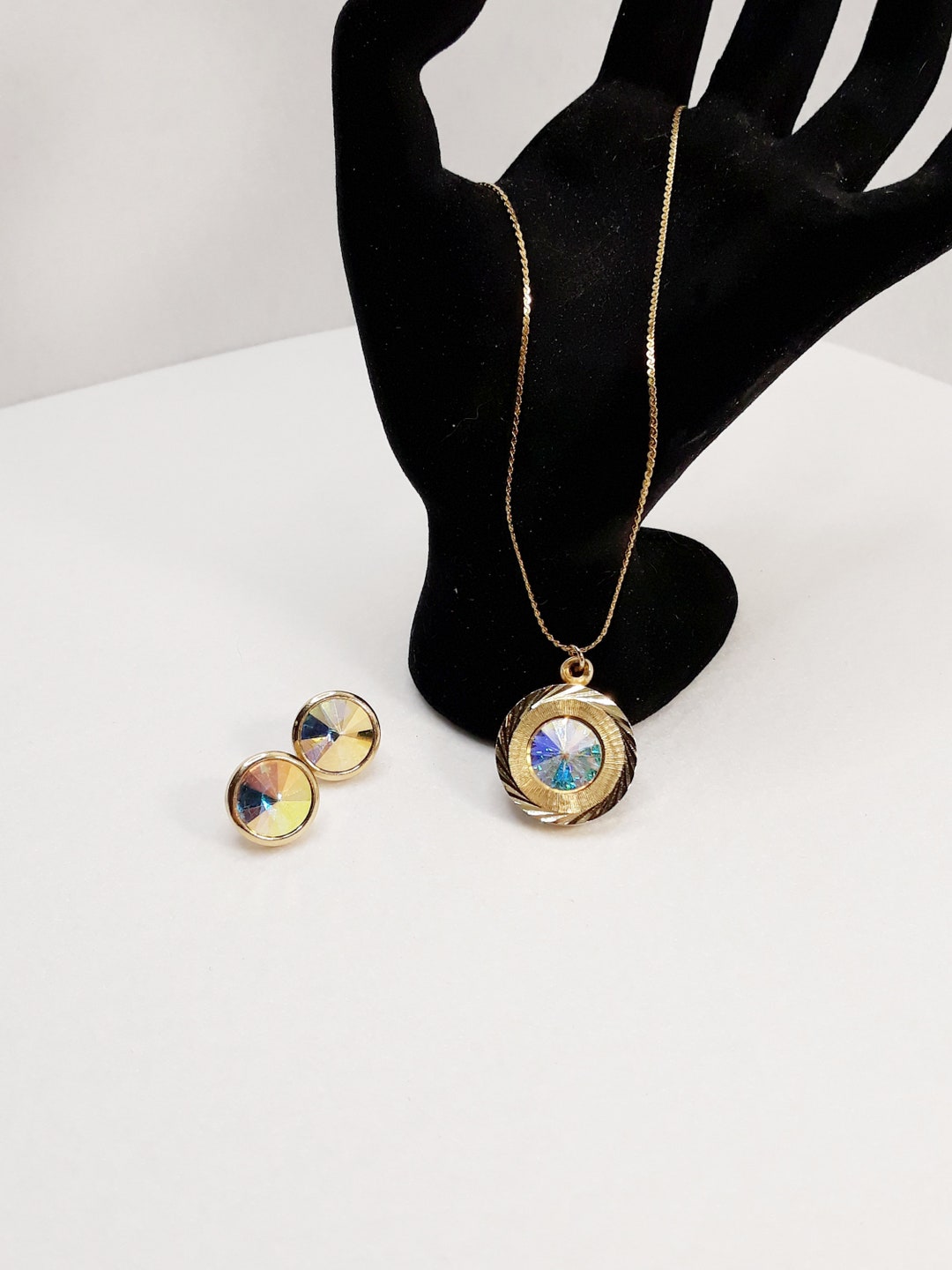 Vintage Psychedelic Rivoli Cut Crystal Pendant Necklace and Matching ...
