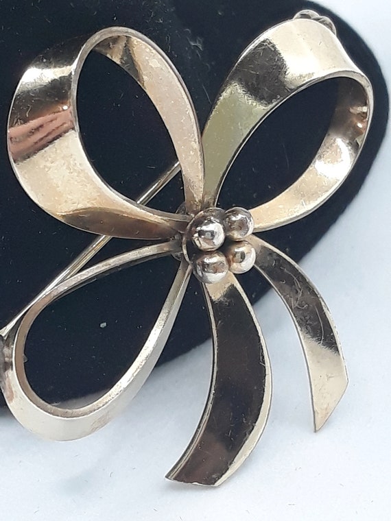 Vintage Signed Winard Gold-Filled Tri-Loop Ribbon Bro… - Gem