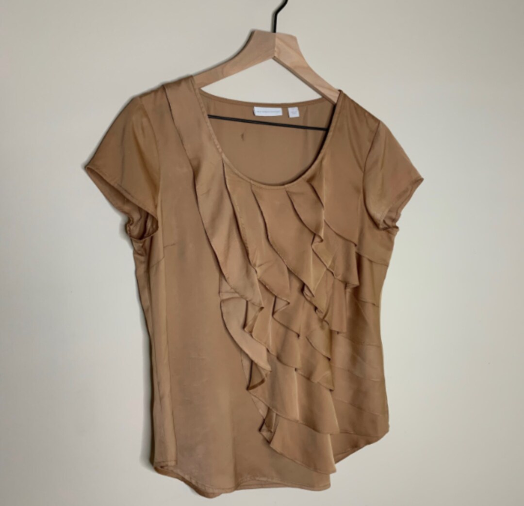 Neutral Short Sleeve Ruffle Blouse Casual Solid Color Ruffle Top Ruffle ...