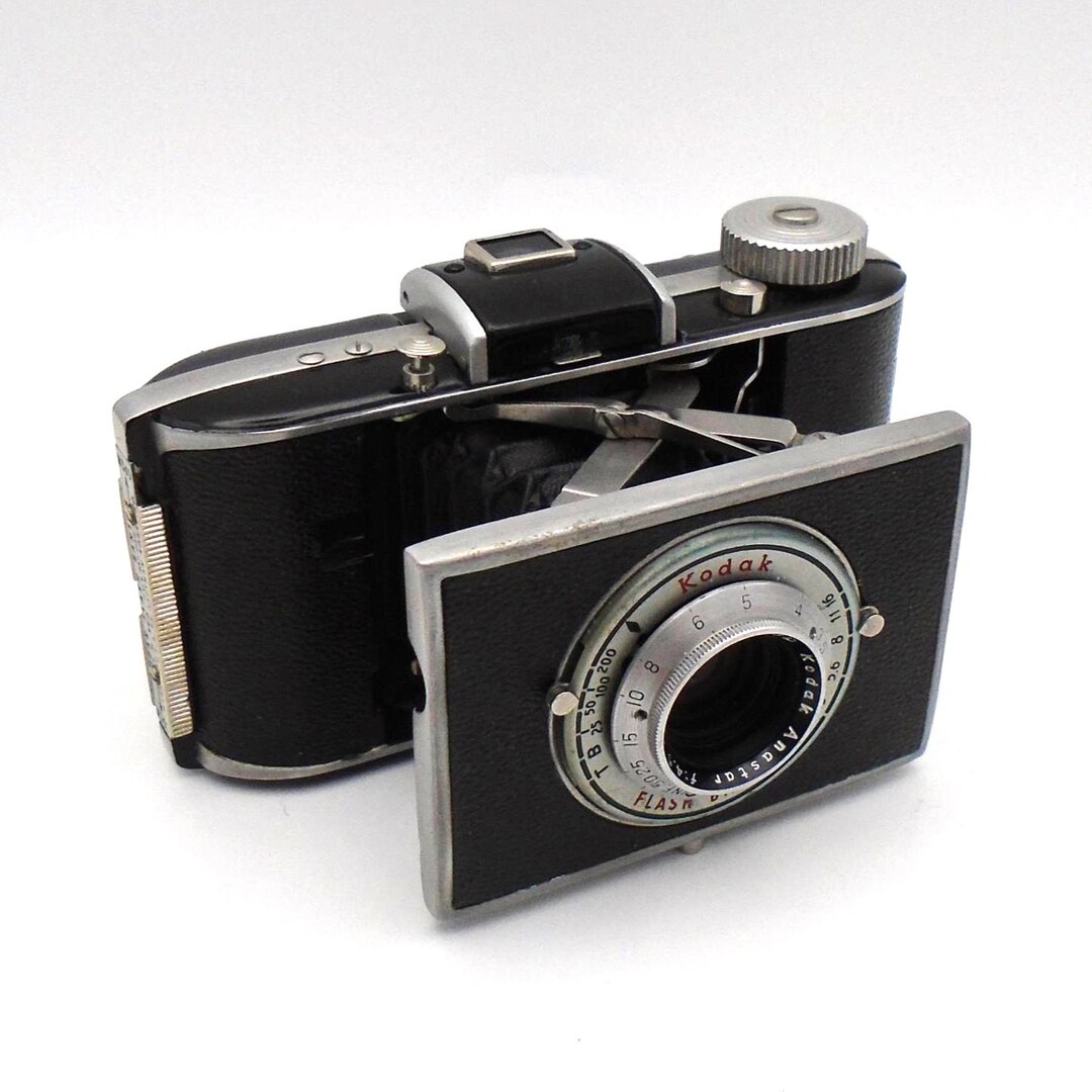 Vintage 1947-50's Kodak "flash Bantam" Film Camera by Eastman Kodak ...