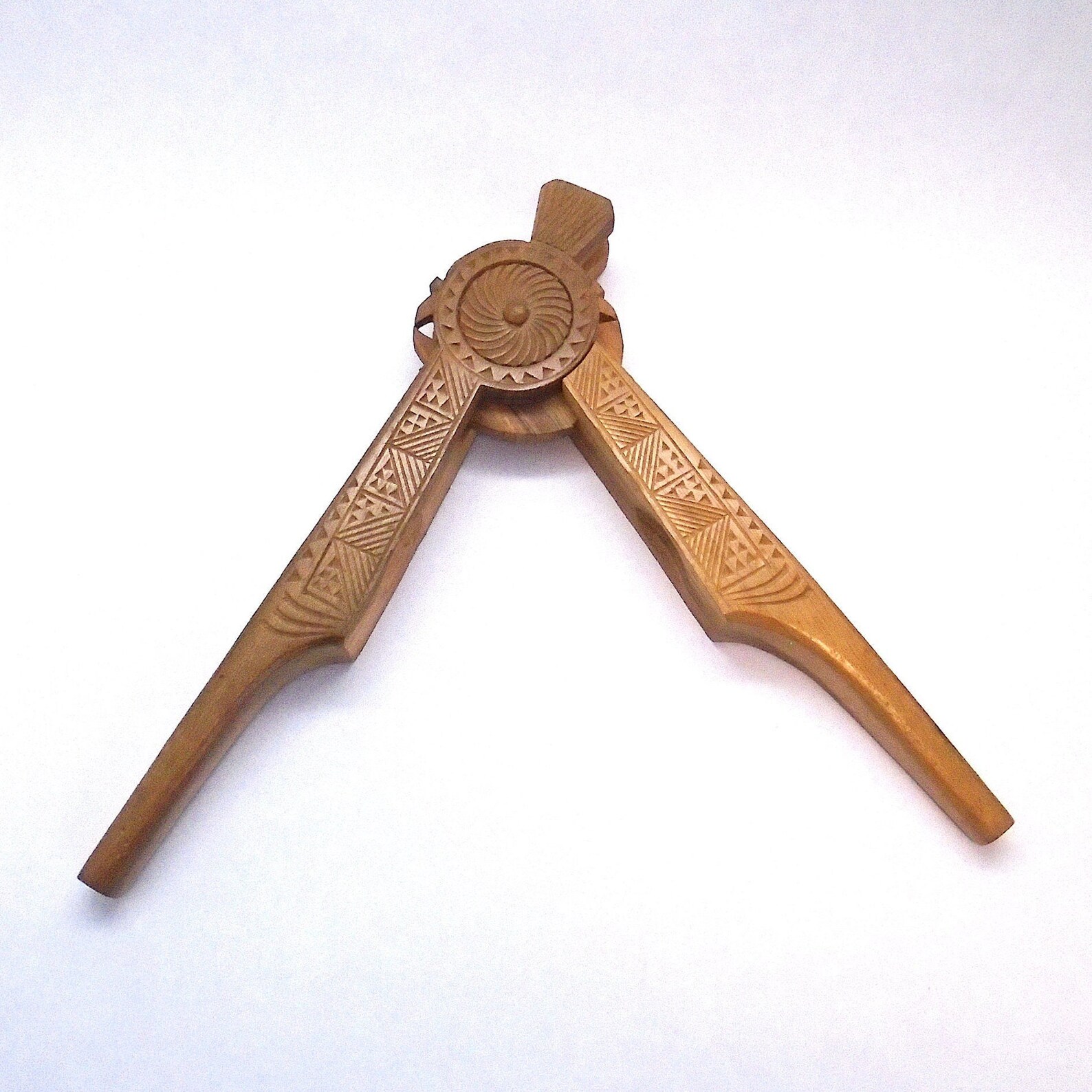 Vintage Folk Art Hand chip Carved Wooden Nut - Etsy