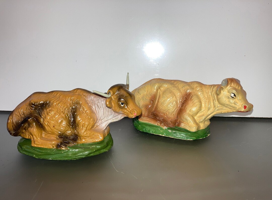 Pair of Vintage Italy Nativity Animals, Vintage Italy Nativity Cows ...