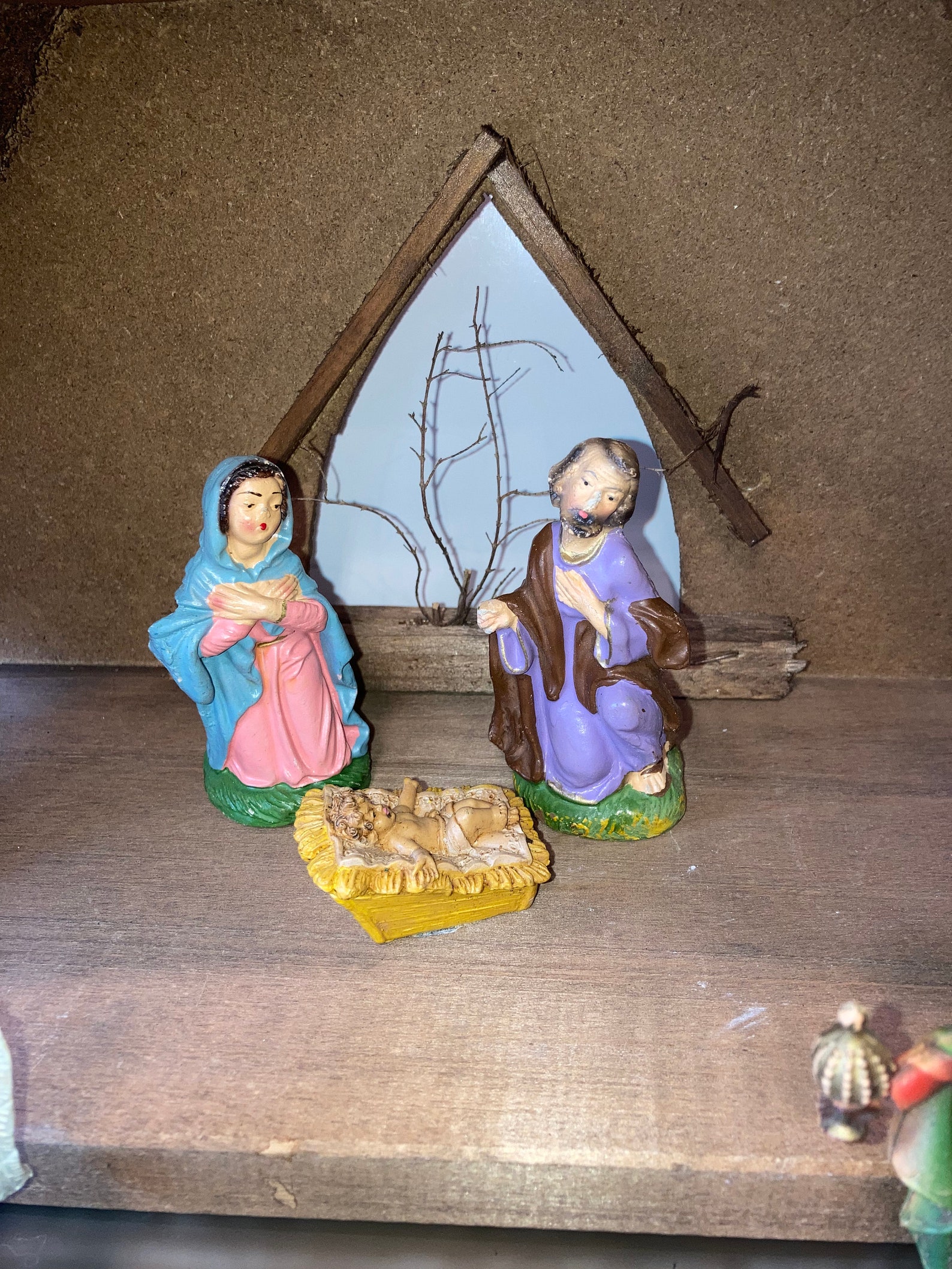 Vintage 12 Piece Italian Nativity Set, Vintage Italy Wooden Manger ...