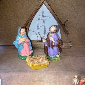 Vintage 12 Piece Italian Nativity Set, Vintage Italy Wooden Manger ...