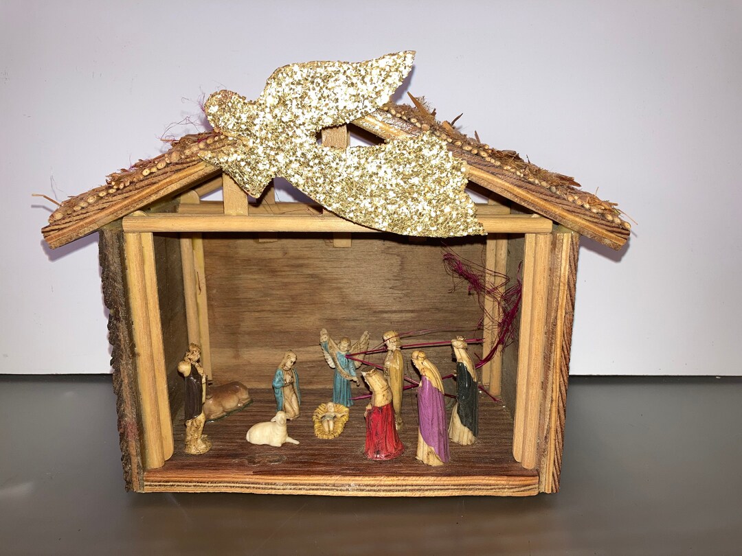 Vintage Manger and Nativity Set, 11 Vintage Early Plastic Mini Nativity ...
