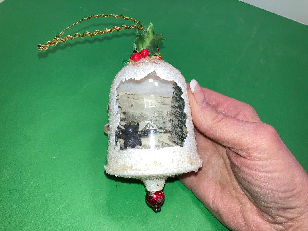 Vintage Christmas Diorama, Foam Bell Christmas Mouse Scene, Handmade ...