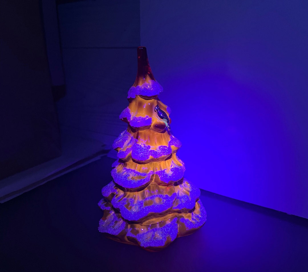 Fenton Ruby Red 6 1/2" Christmas Tree, Fenton Red Amberina Manganese ...