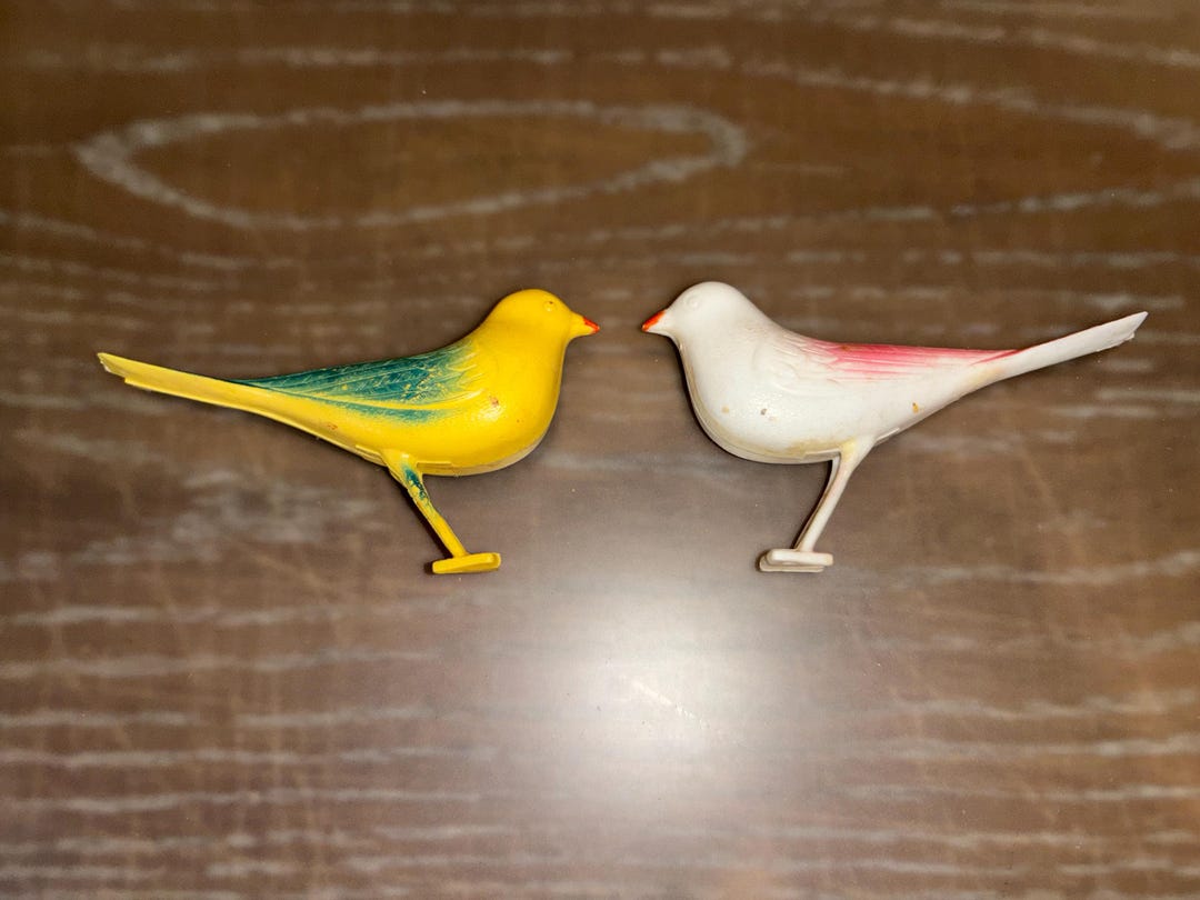 2 Vintage Plastic Birds, Christmas Plastic Birds, Yellow Green Plastic ...