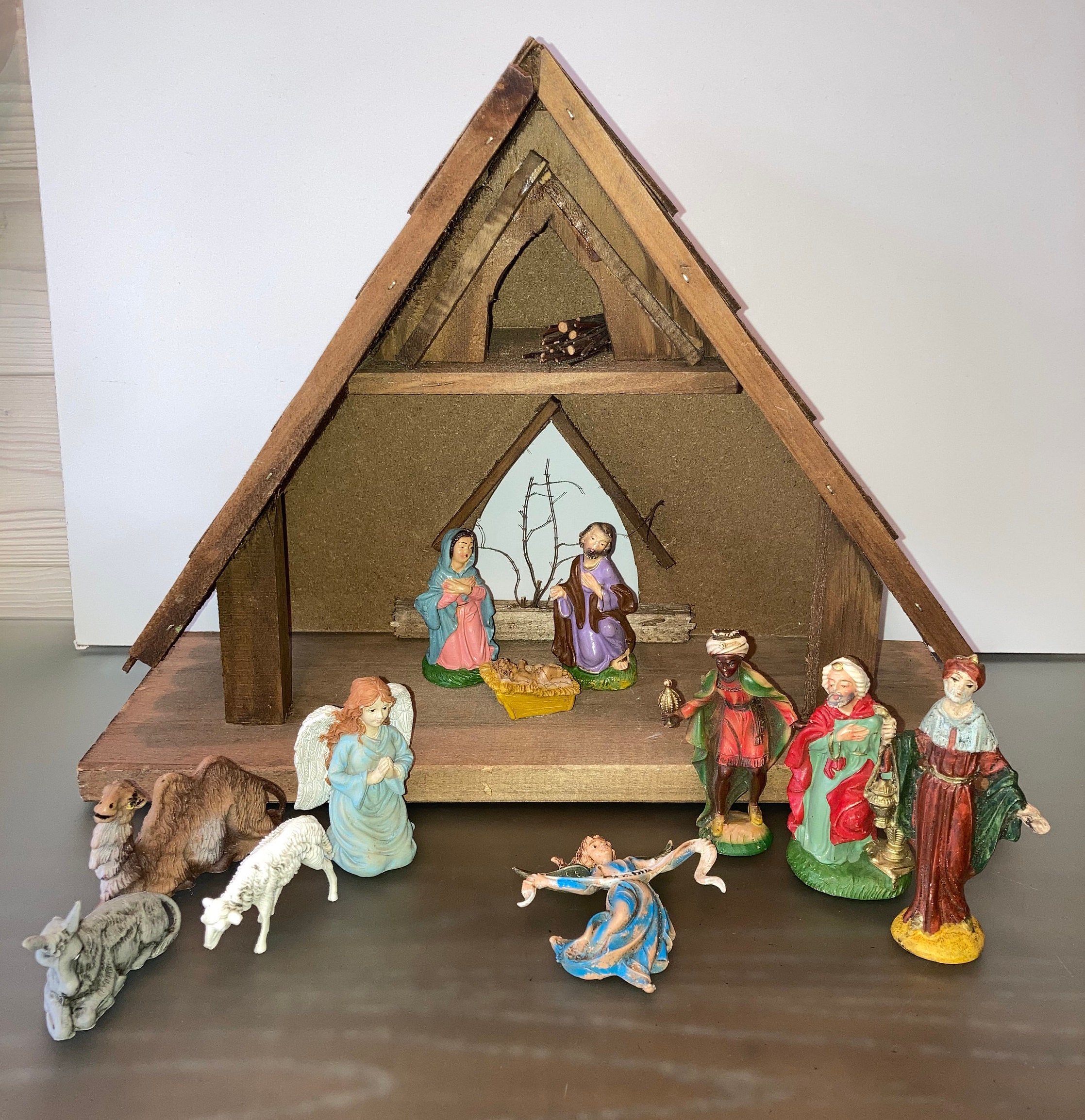 Vintage 12 Piece Italian Nativity Set, Vintage Italy Wooden Manger ...