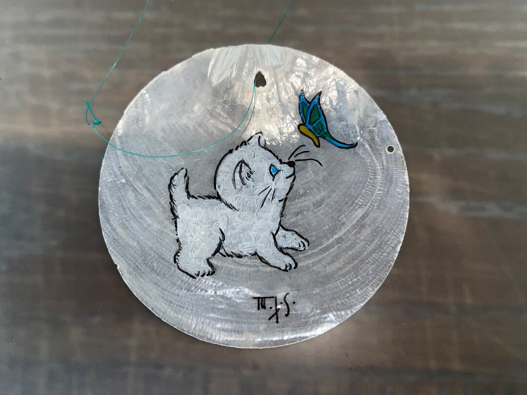 Vintage Painted Shell Ornament, Hand Painted White Cat on Shell ...