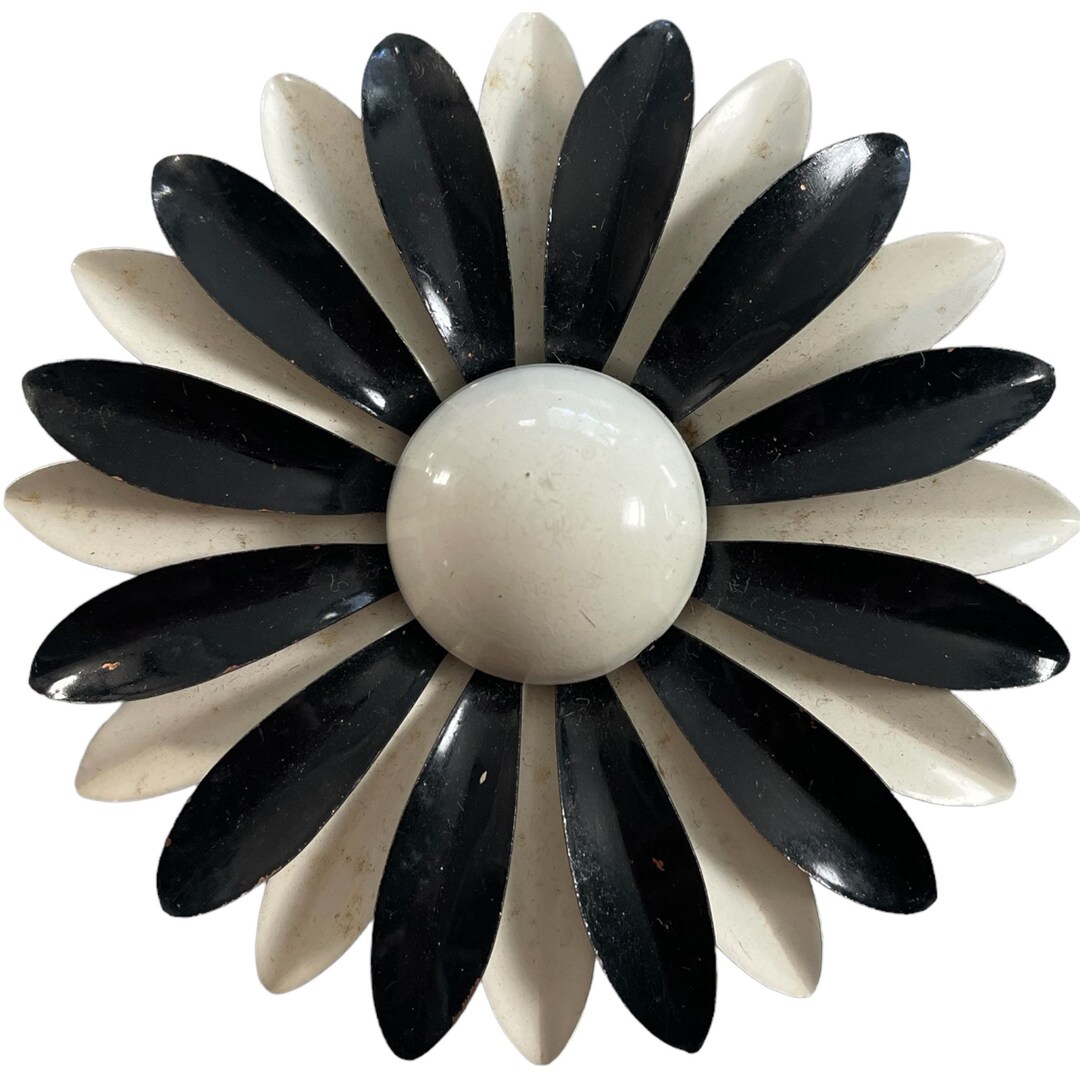 Mod Daisy Pin - Etsy