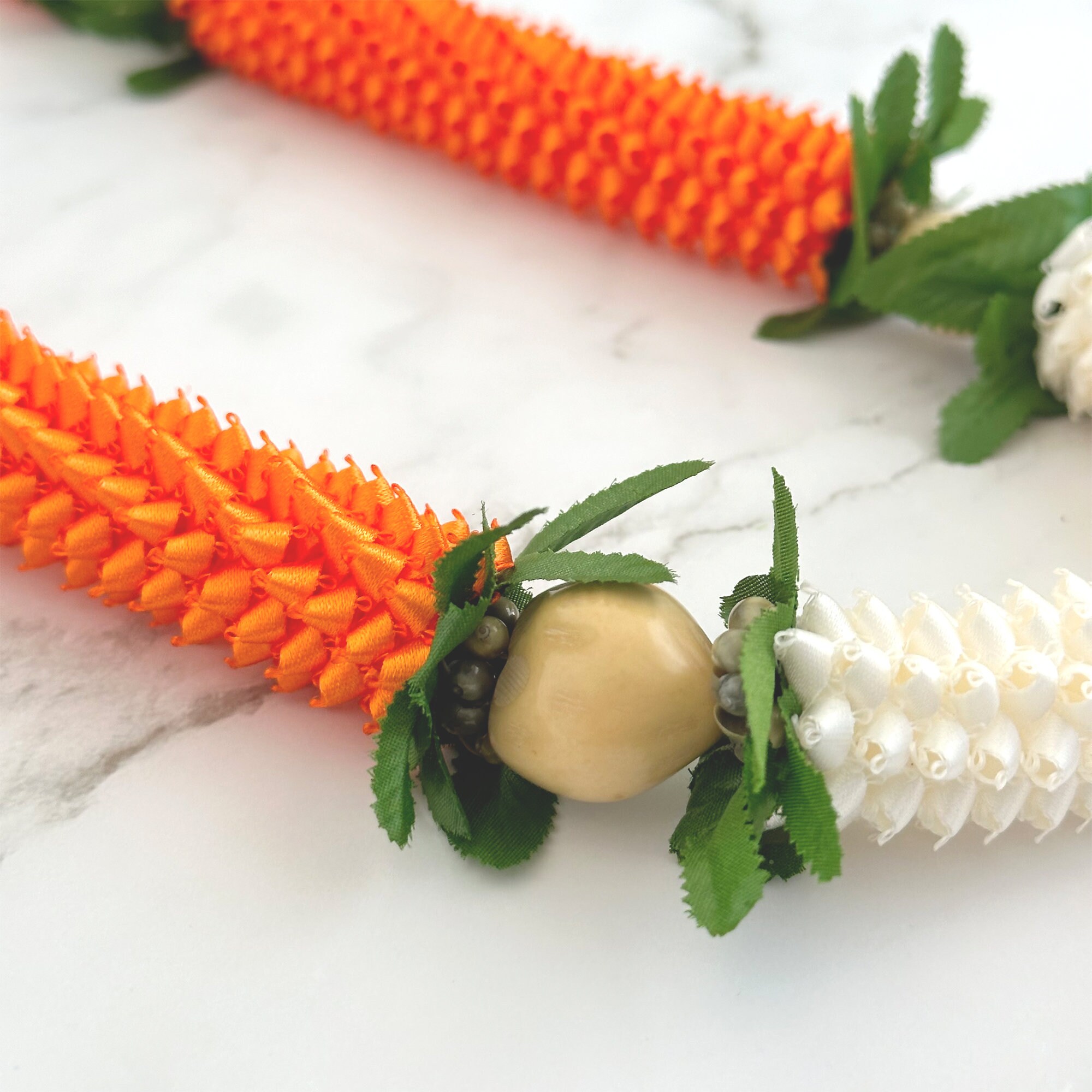 Ribbon Lei Double Color Pikake With Kukui Nuts orange / White Hawaiian ...